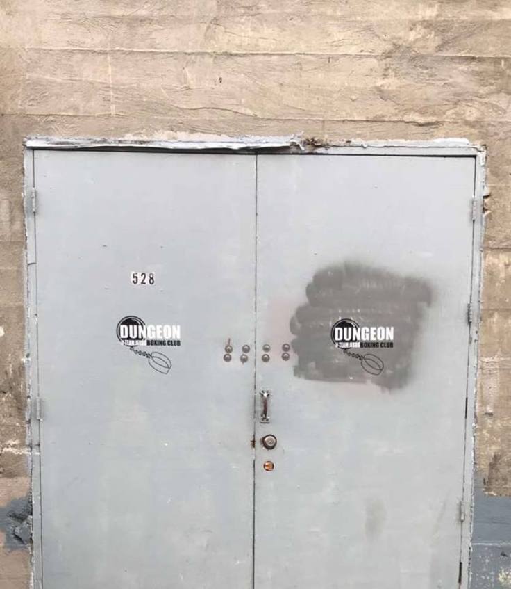 front door – DUNGEON BOXING CLUB
